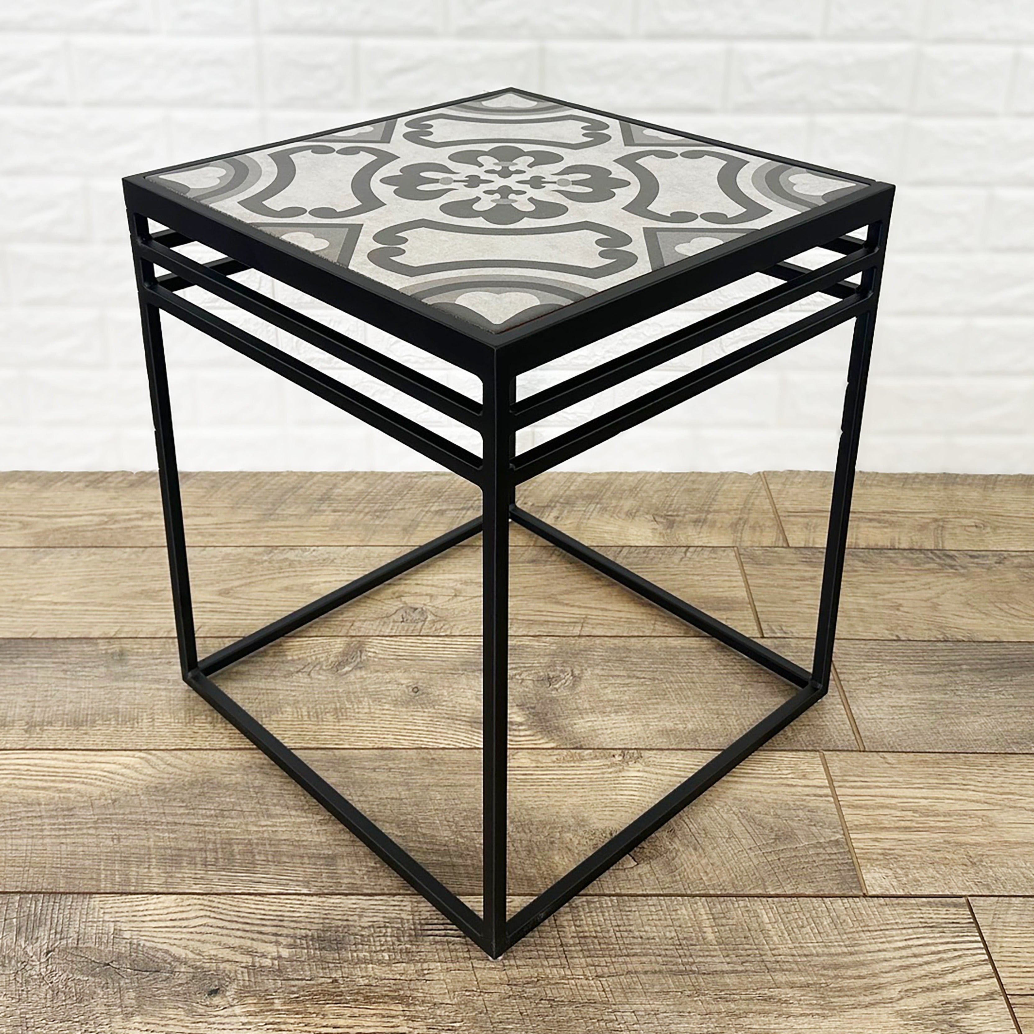 Lang. Tile Top Outdoor Patio Side Table, Metal Base. White / Black, Square End Table for Deck ...