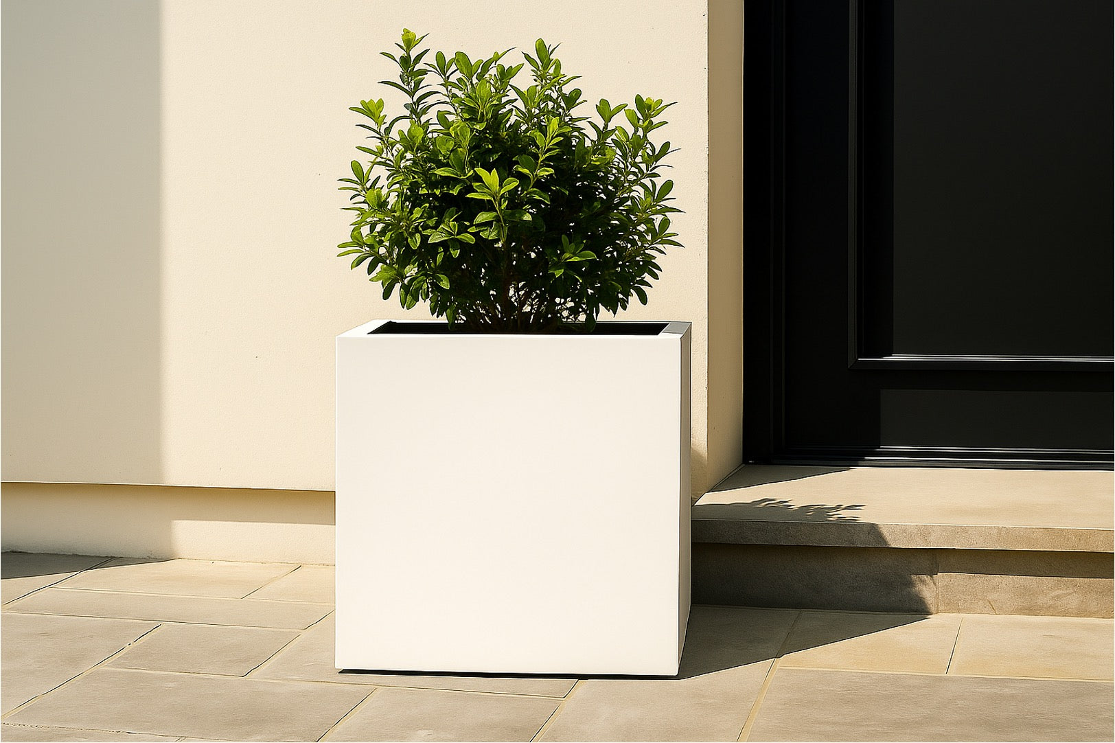 Modern Large Outdoor Planters. Contemporary Plant Pots for Patio, Front ...